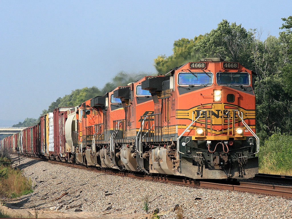 BNSF 4668
